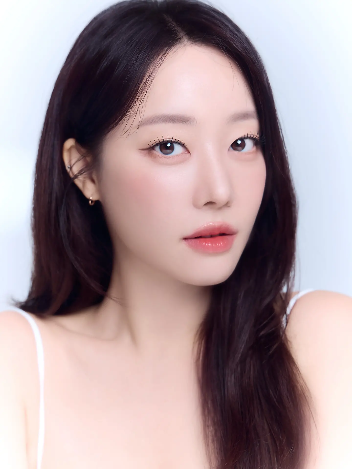 Go Woori (Rainbow) profile, age & facts (2026 updated) | kpopping