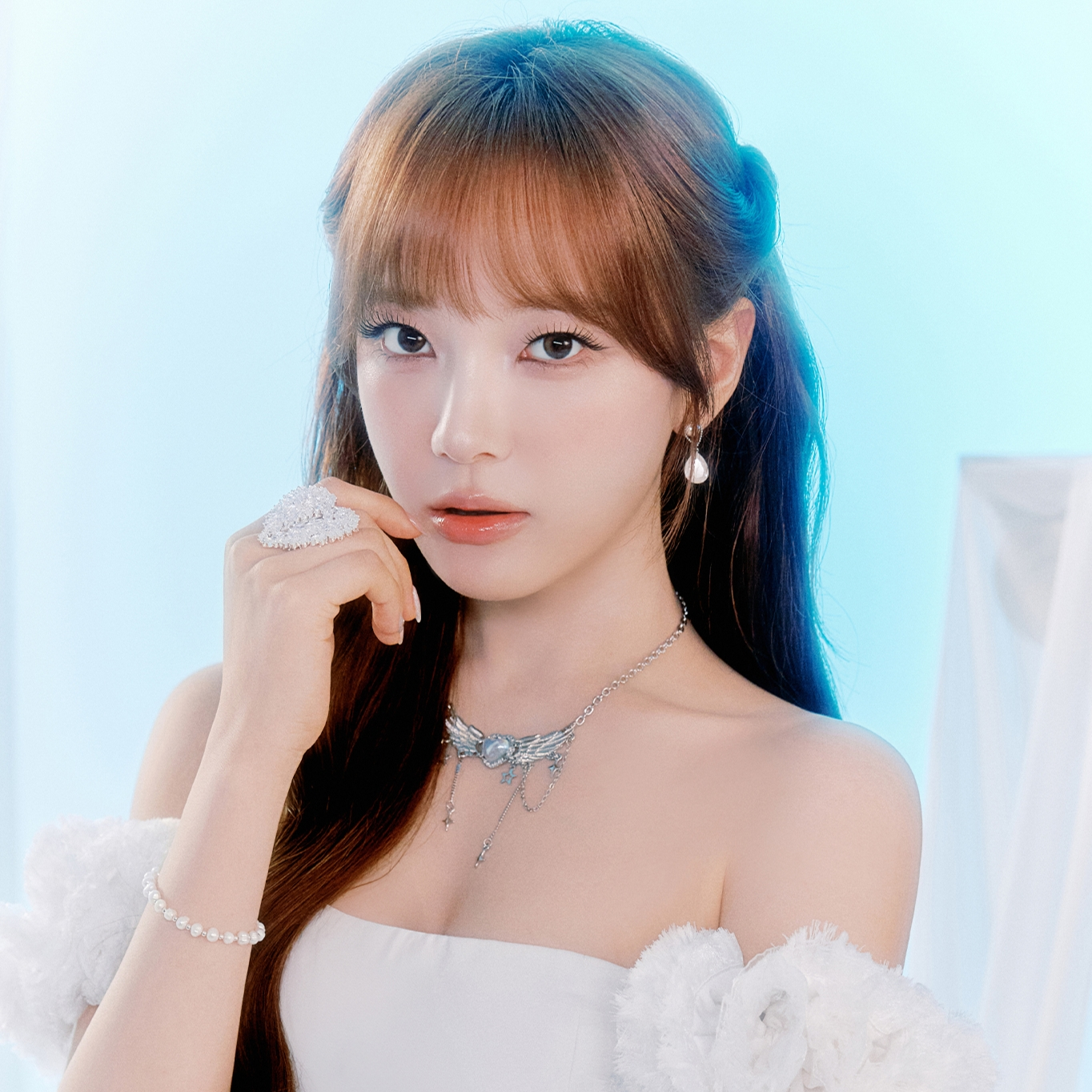 Moon Sua (Billlie) — Profile, Age 26, Height, Birthday & Facts (2026 ...