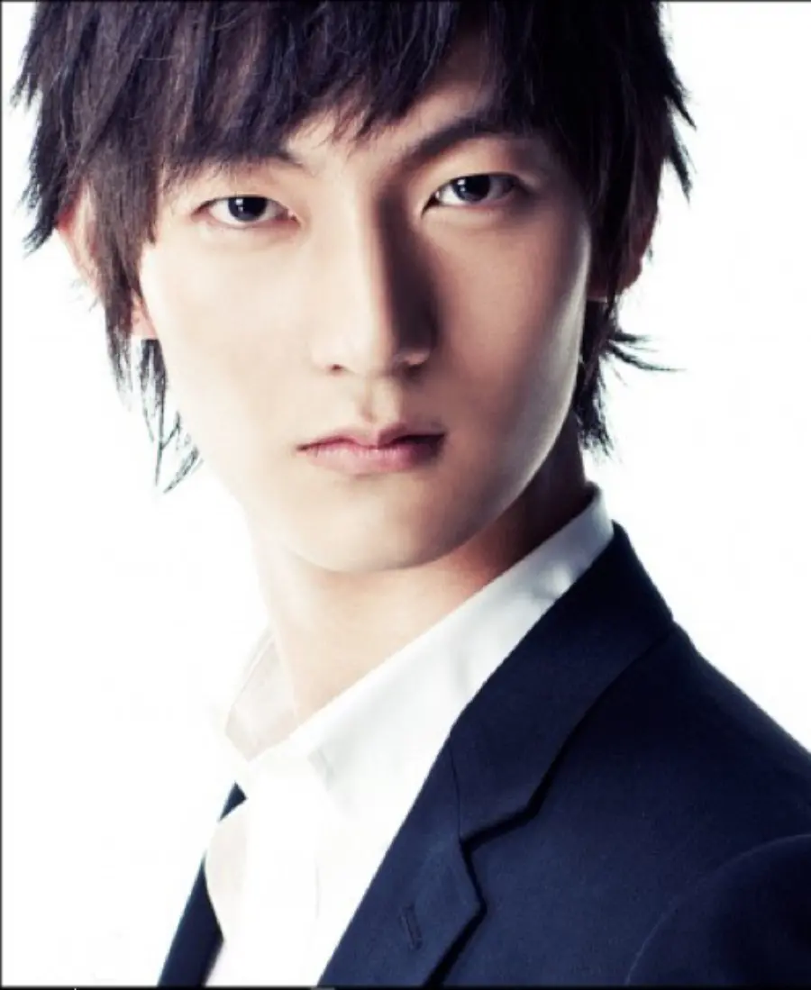 Sungwoo (Apeace) profile, age & facts (2026 updated) | kpopping